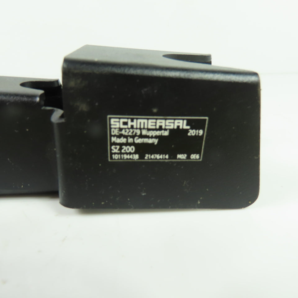 Schmersal SZ 200 Safety Lockout Tag Device – Bullseye Industrial Sales